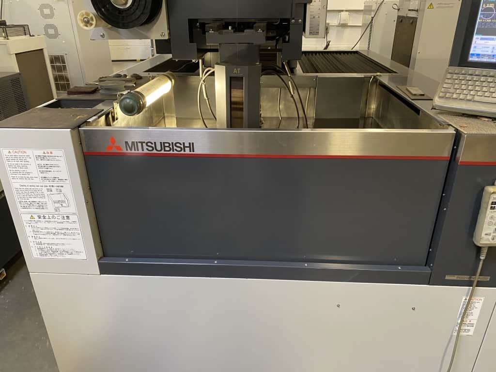 Used Mitsubishi FA20S Advance - Wire EDM - 8069610