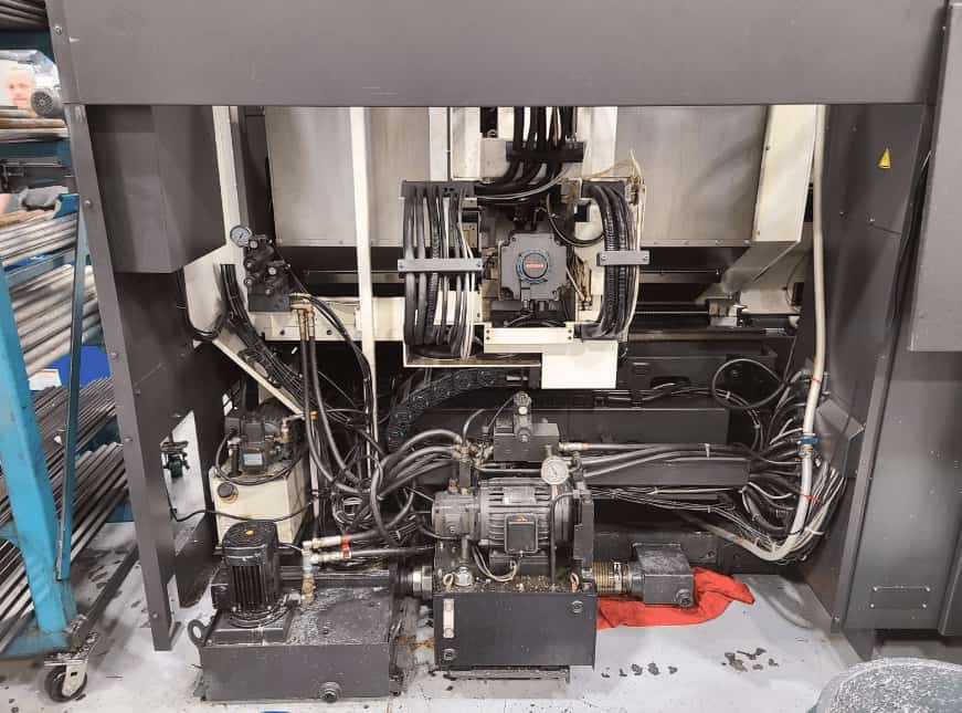 Used Okuma Genos L300-M-e - CNC Lathe - 8069952