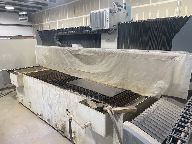Used Flow Mach 300 - CNC Waterjet - 8069883