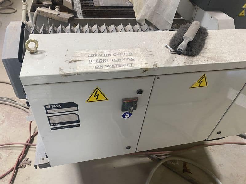 Used Flow Mach 300 - CNC Waterjet - 8069883