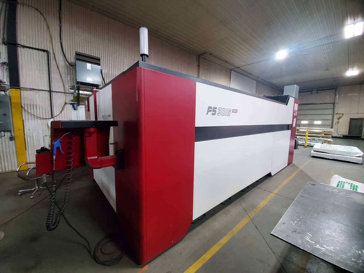 Used HK FS3015 Fiber - CNC Laser - 8070579
