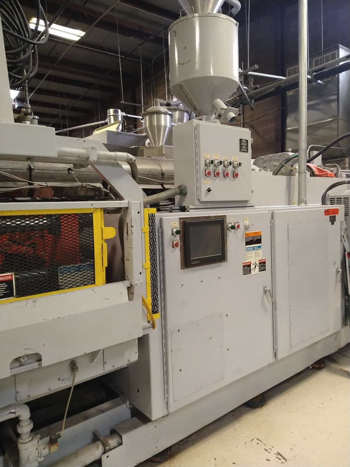 Used Uniloy 350R4 - Blow Molder - 8071220