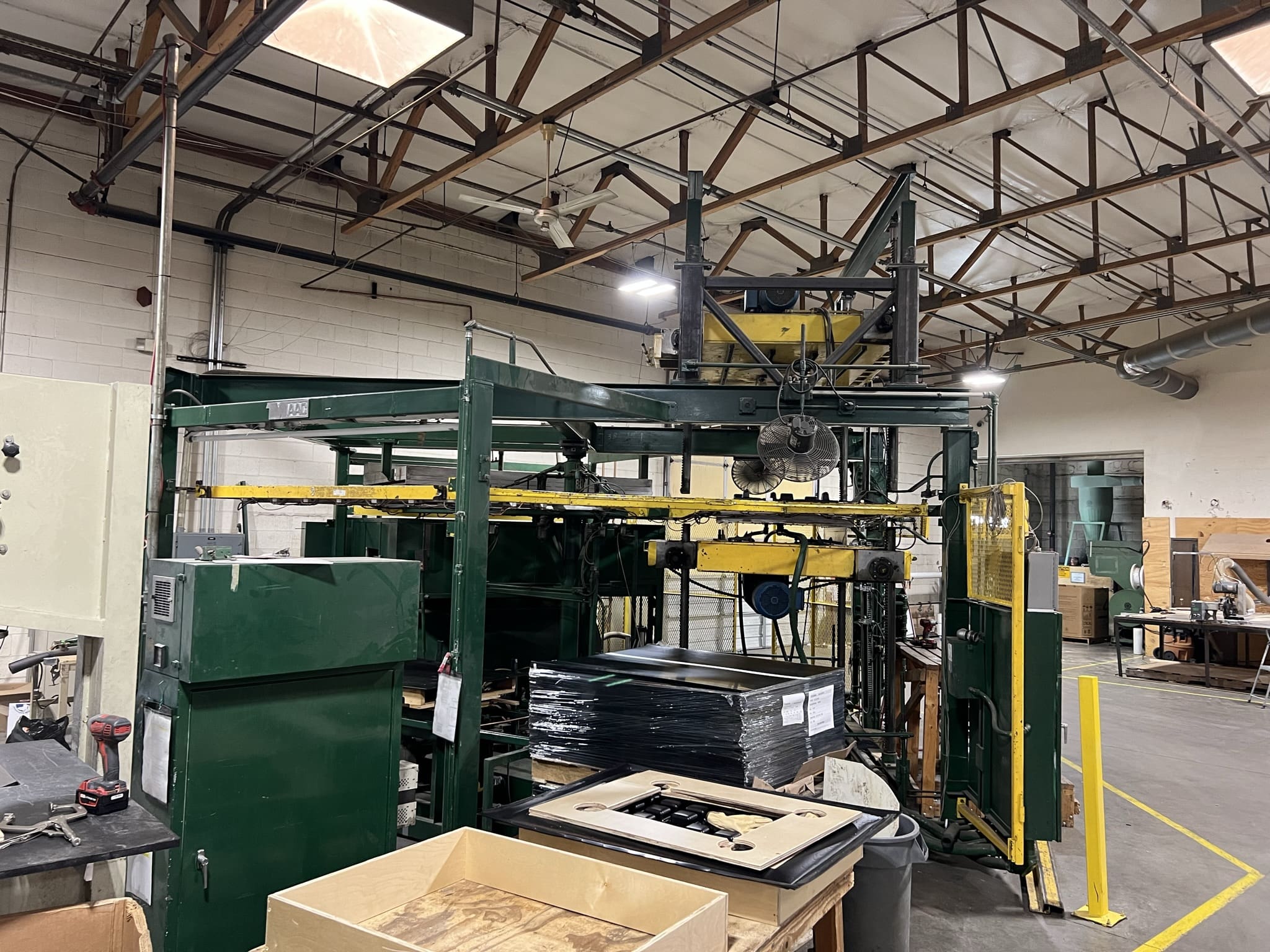 Used Maac 3-Station Rotary - Thermoformer - 8071579