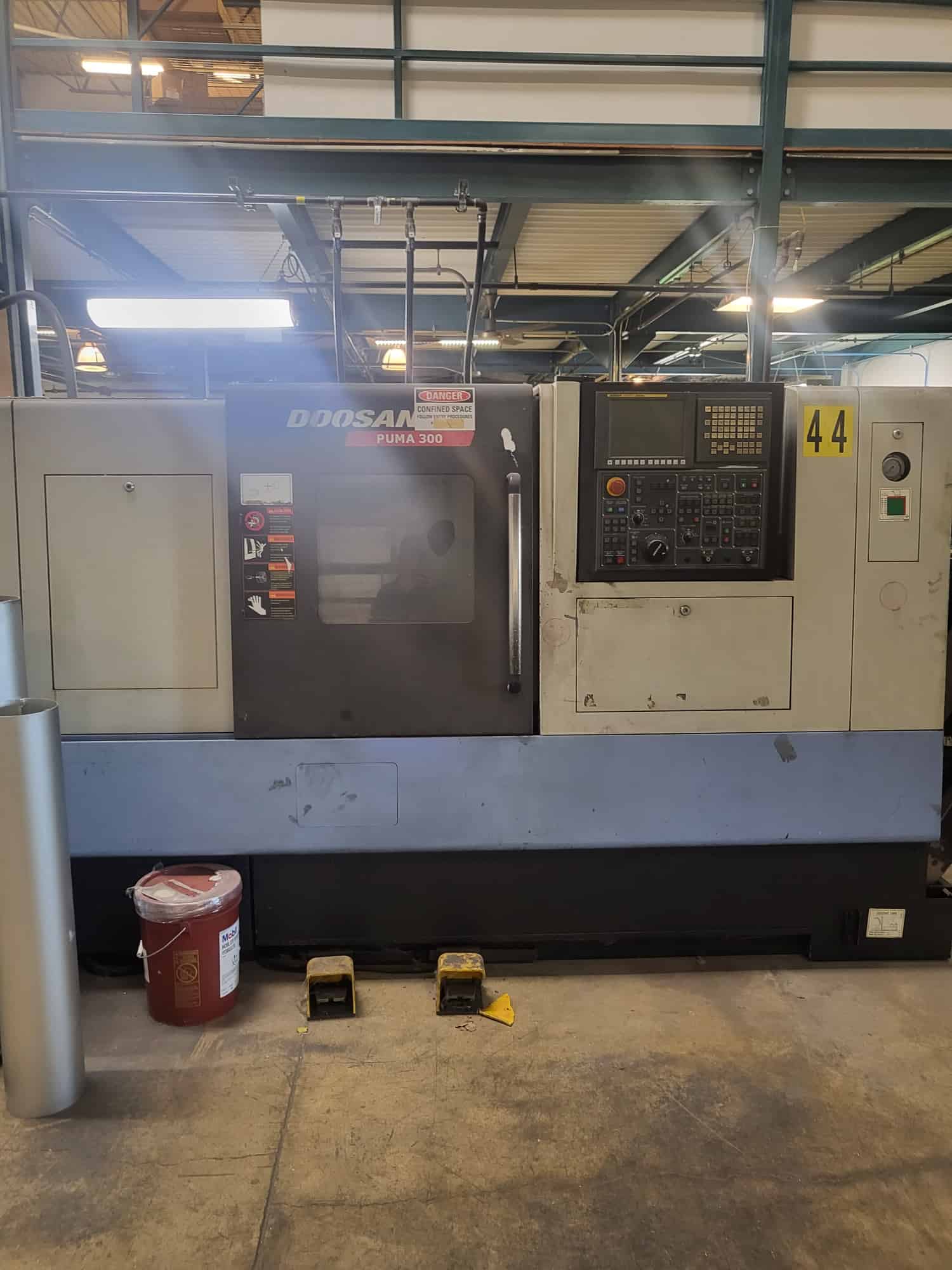 Used Doosan Puma 300C - CNC Lathe - 8072013