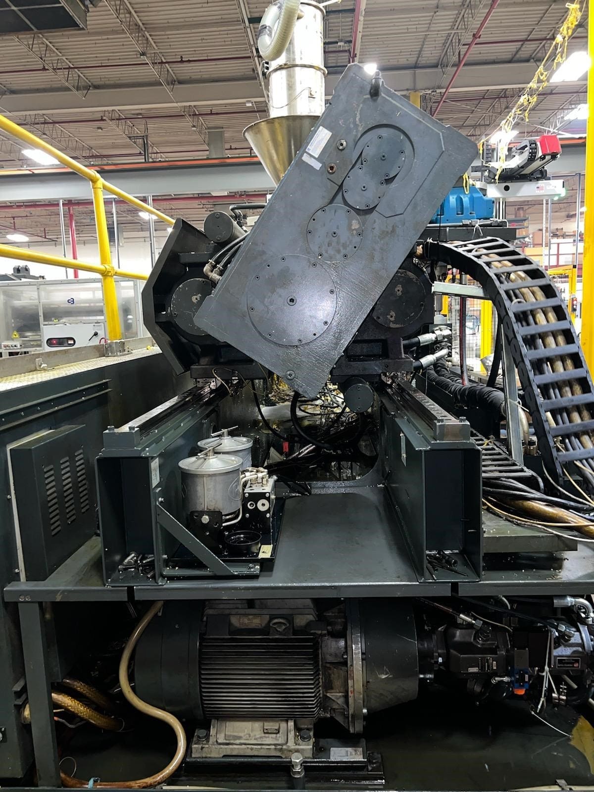 Used Demag 1000/1400-16000 - Injection Molding Machine - 8072060