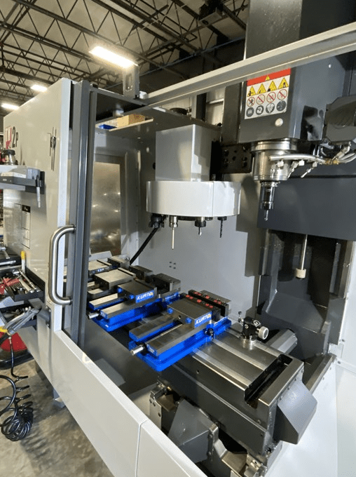 Used Haas TM-2P - CNC Vertical Machining Center - 8072094