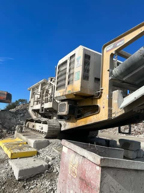 Used Screen Machine Industries 4043T - Yellow Iron/Rolling Stock - 8072626