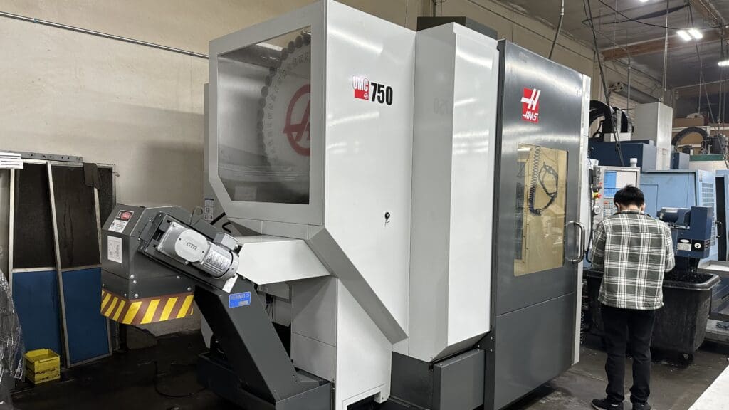 Used Haas UMC-750 - CNC Vertical Machining Center - 8072466