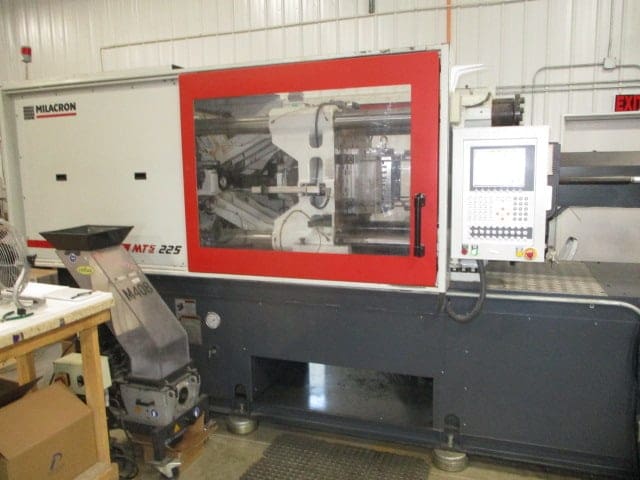 Used Cincinnati Milacron MTs225 - Injection Molding Machine - 8072616