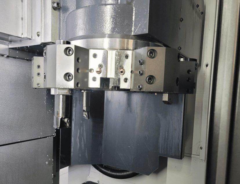 Used Doosan Puma V400R - CNC Lathe - 8072871