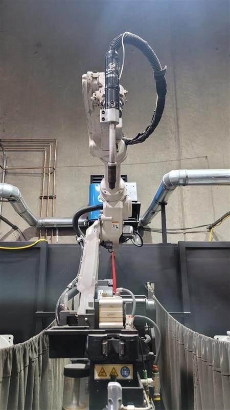 Used Miller PerformArc 2200SS - Robotic Welding - 8073458