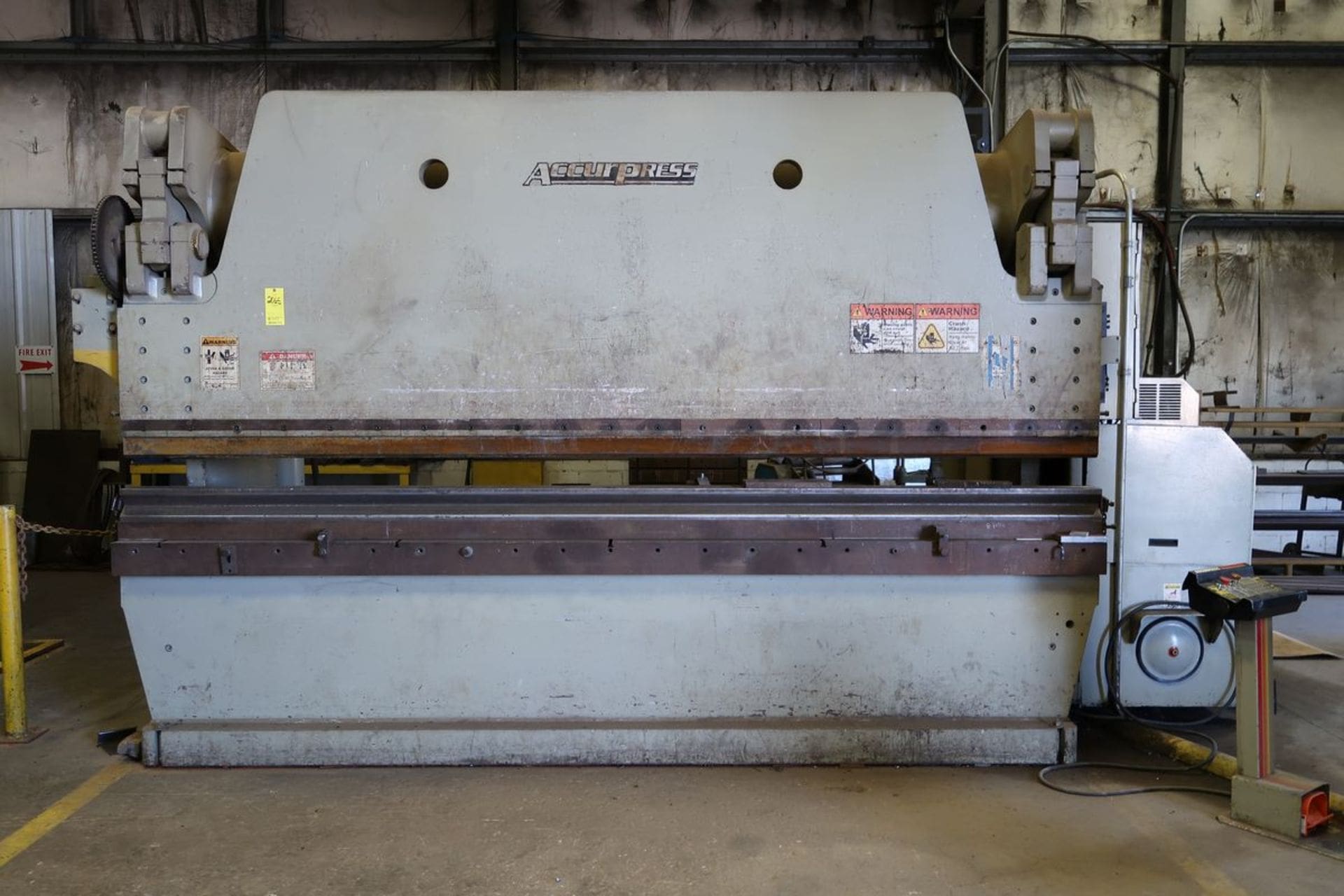 Used Accurpress 740014 - Press Brake - 8073677