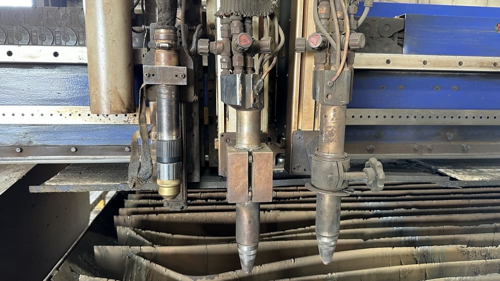 Used Messer Titan - Plasma Cutter - 8073912