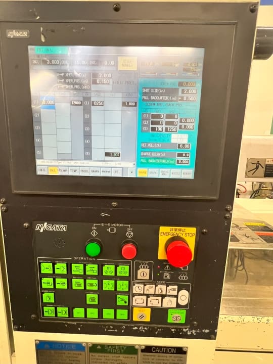 Used Niigata MD110S-IV - Injection Molding Machine - 8073969