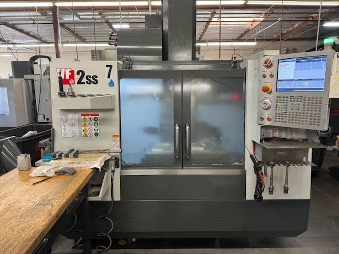 Used Haas VF-2SS - CNC Vertical Machining Center - 8074226