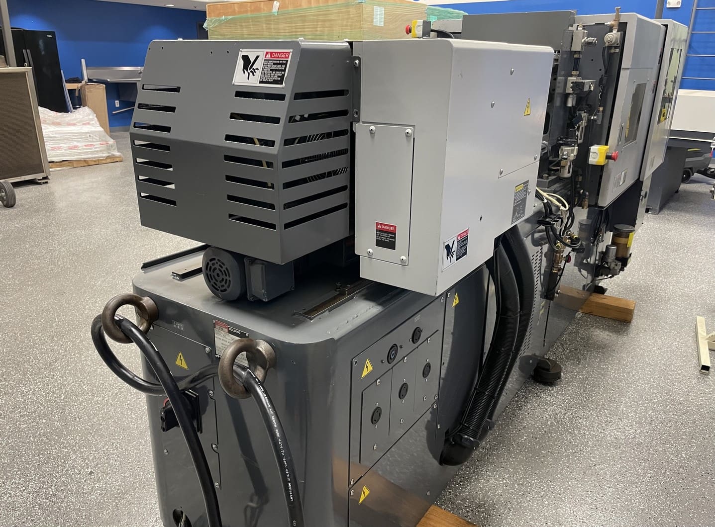 Used Sumitomo SE30D - Injection Molding Machine - 8074102