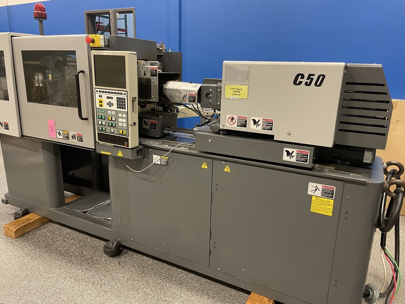 Used Sumitomo SE30D - Injection Molding Machine - 8074102