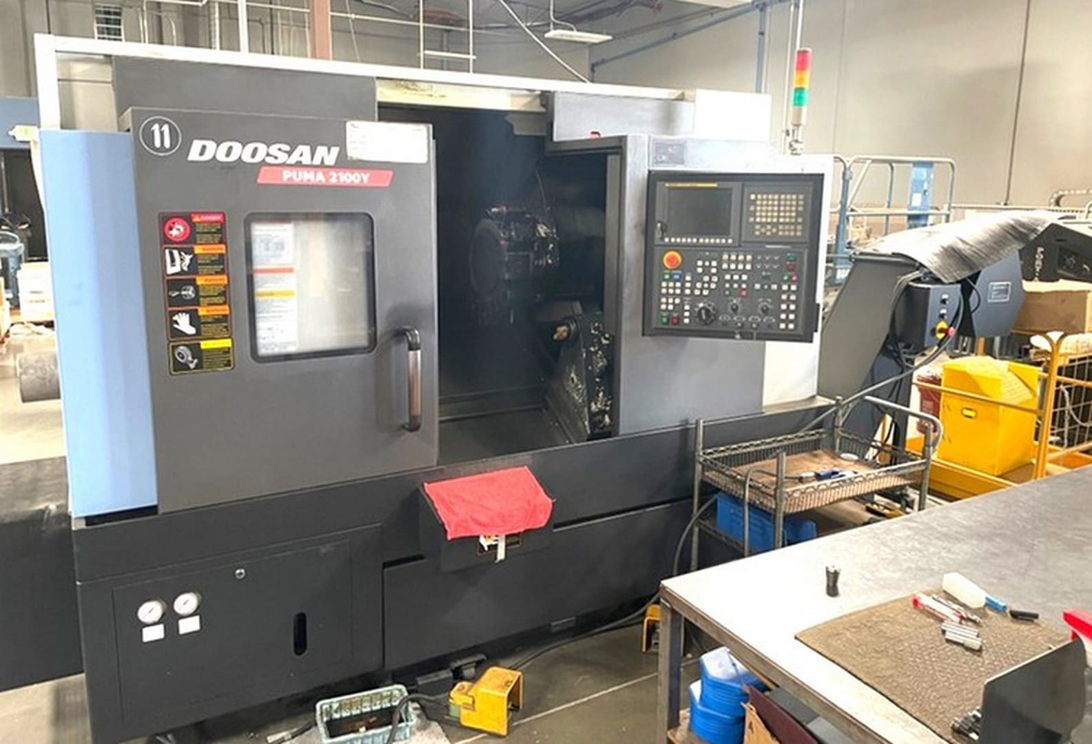 Used Doosan Puma 2100Y - CNC Lathe - 8074322