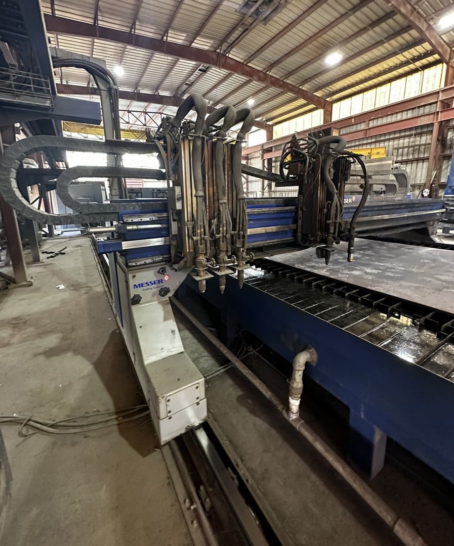 Used Messer Titan III - Plasma Cutter - 8074327