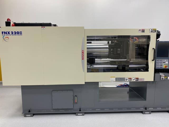 Used Nissei FNX220-71A - Injection Molding Machine - 8074379