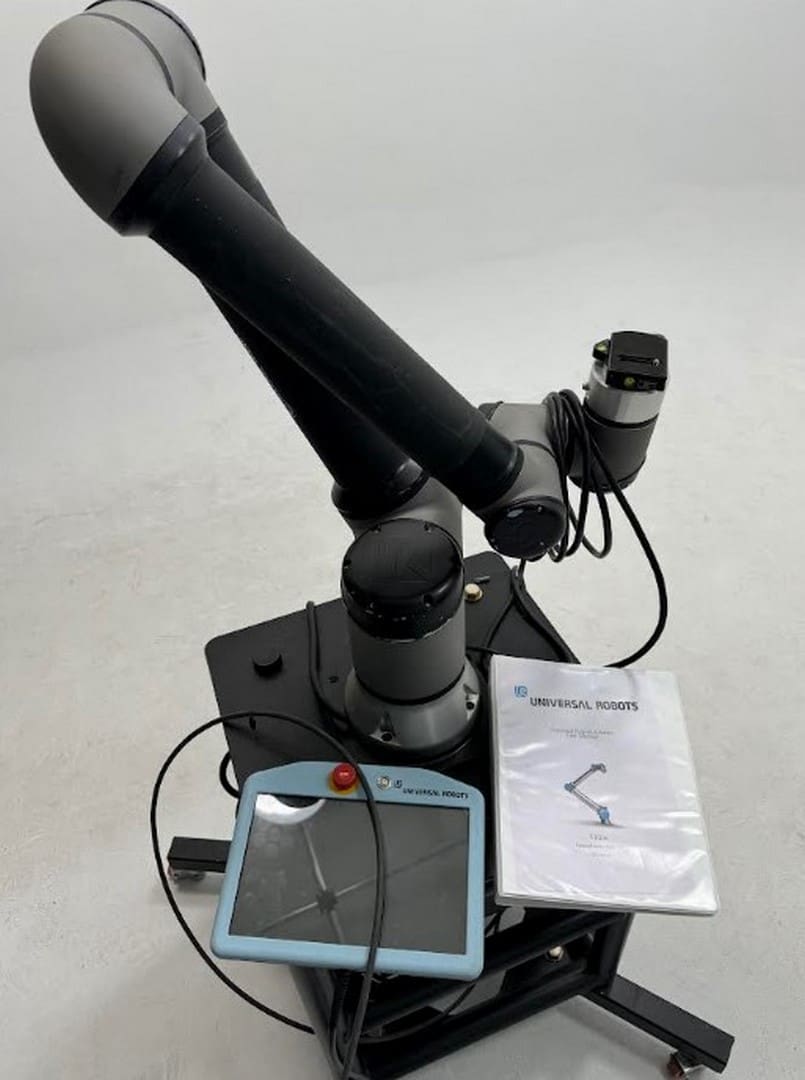Used Universal Robot UR10E - Robot - 8074442