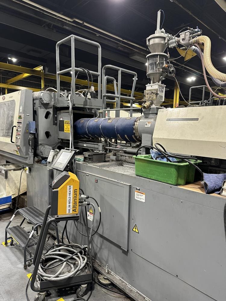 Used Nissei FN8000-160A - Injection Molding Machine - 8074973