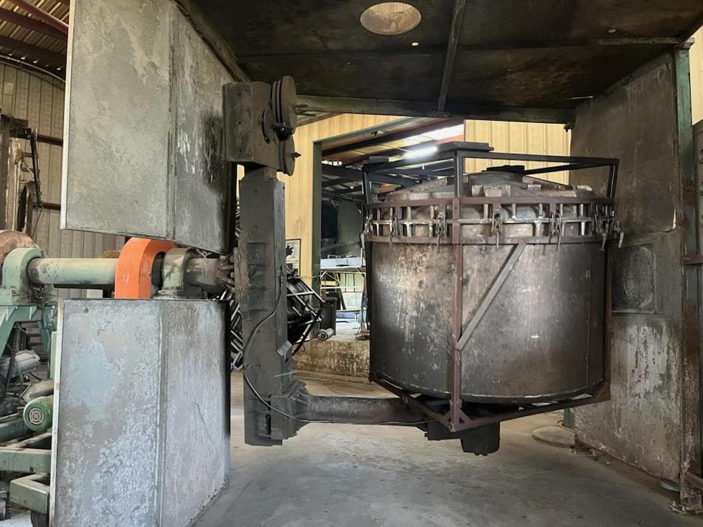 Used Ferry Rotospeed RS-330 - Rotational Molder - 8075720