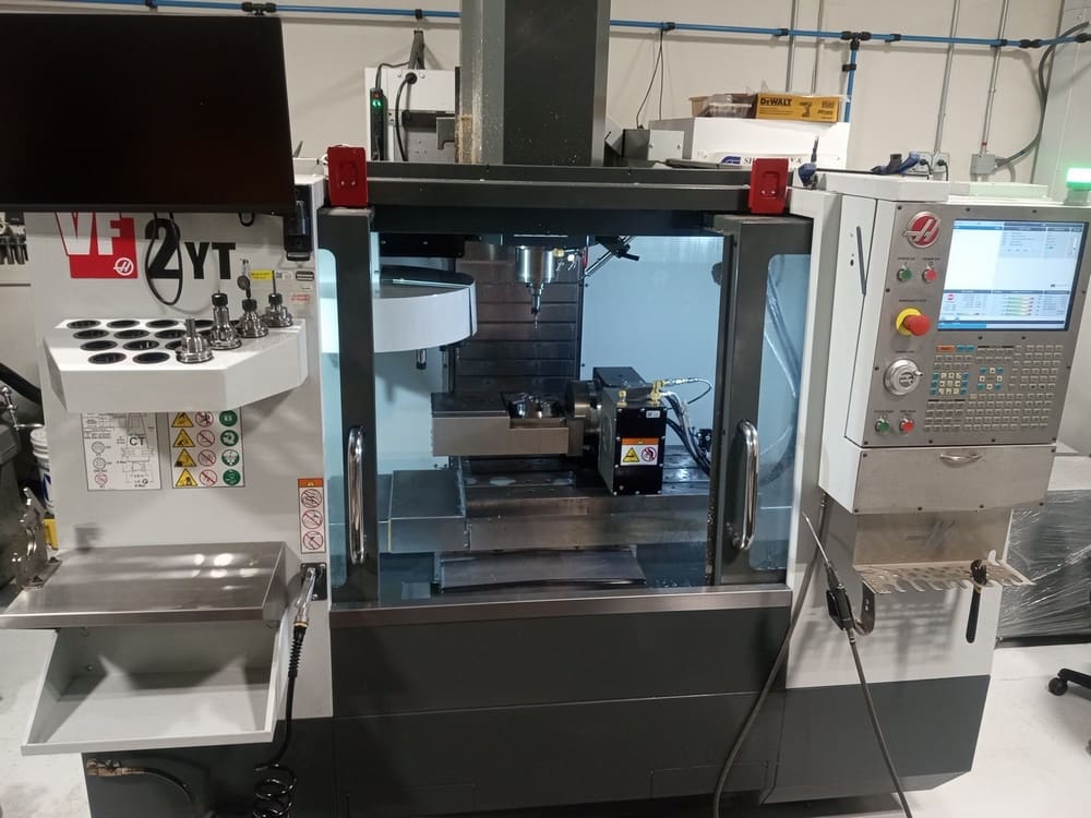 Used Haas VF-2YT - CNC Vertical Machining Center - 8075858