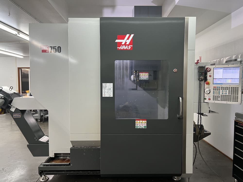Used Haas UMC-750 - CNC Vertical Machining Center - 8075979