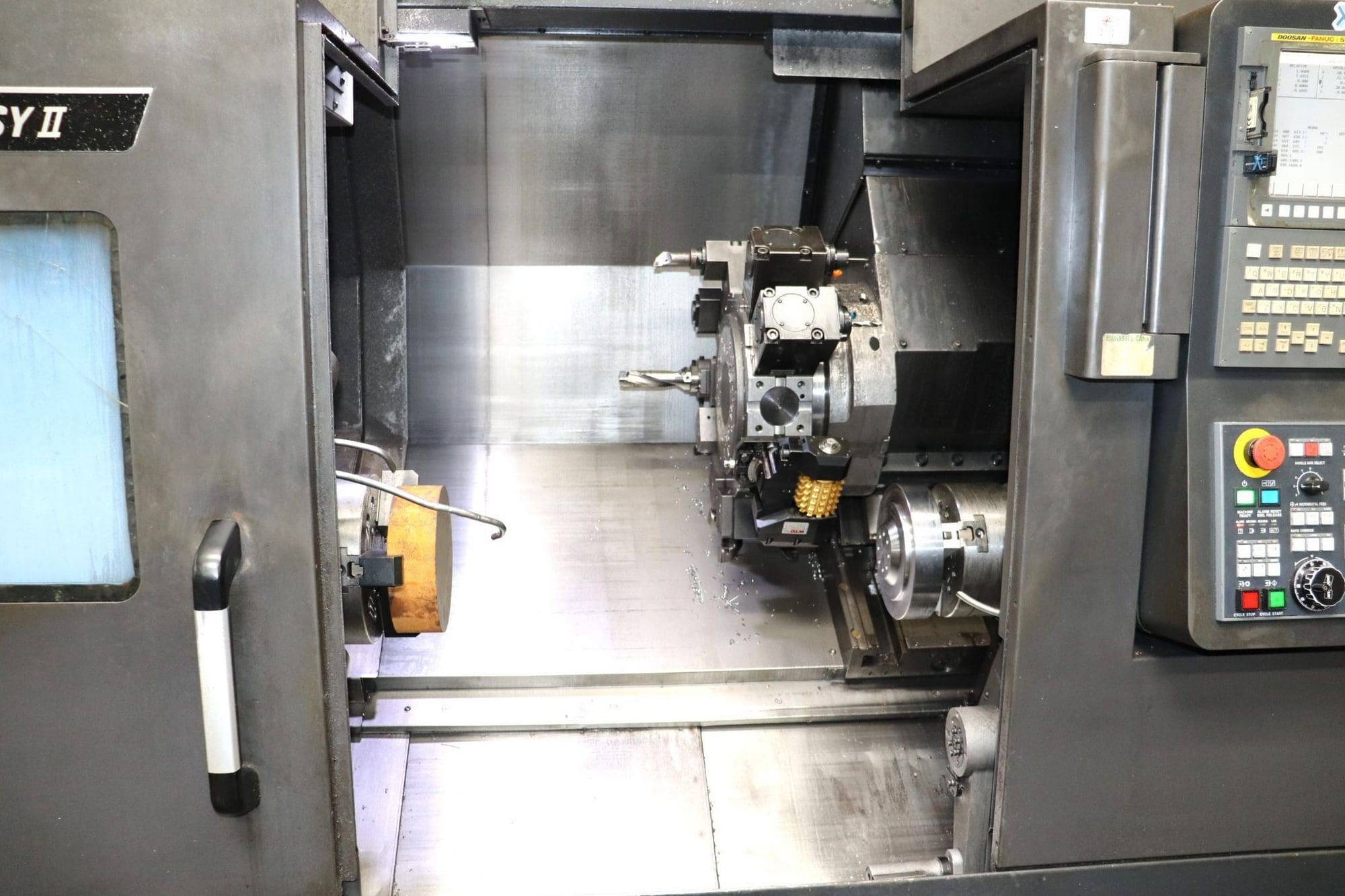 Used Doosan Puma 2600SY - CNC Lathe - 8076183